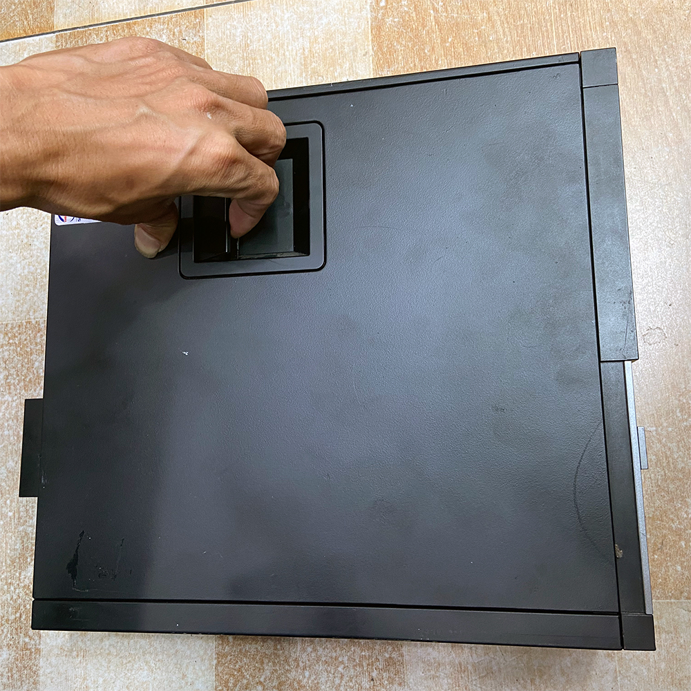 Hướng Dẫn Cách Thay Pin CMOS Cho Máy Tính