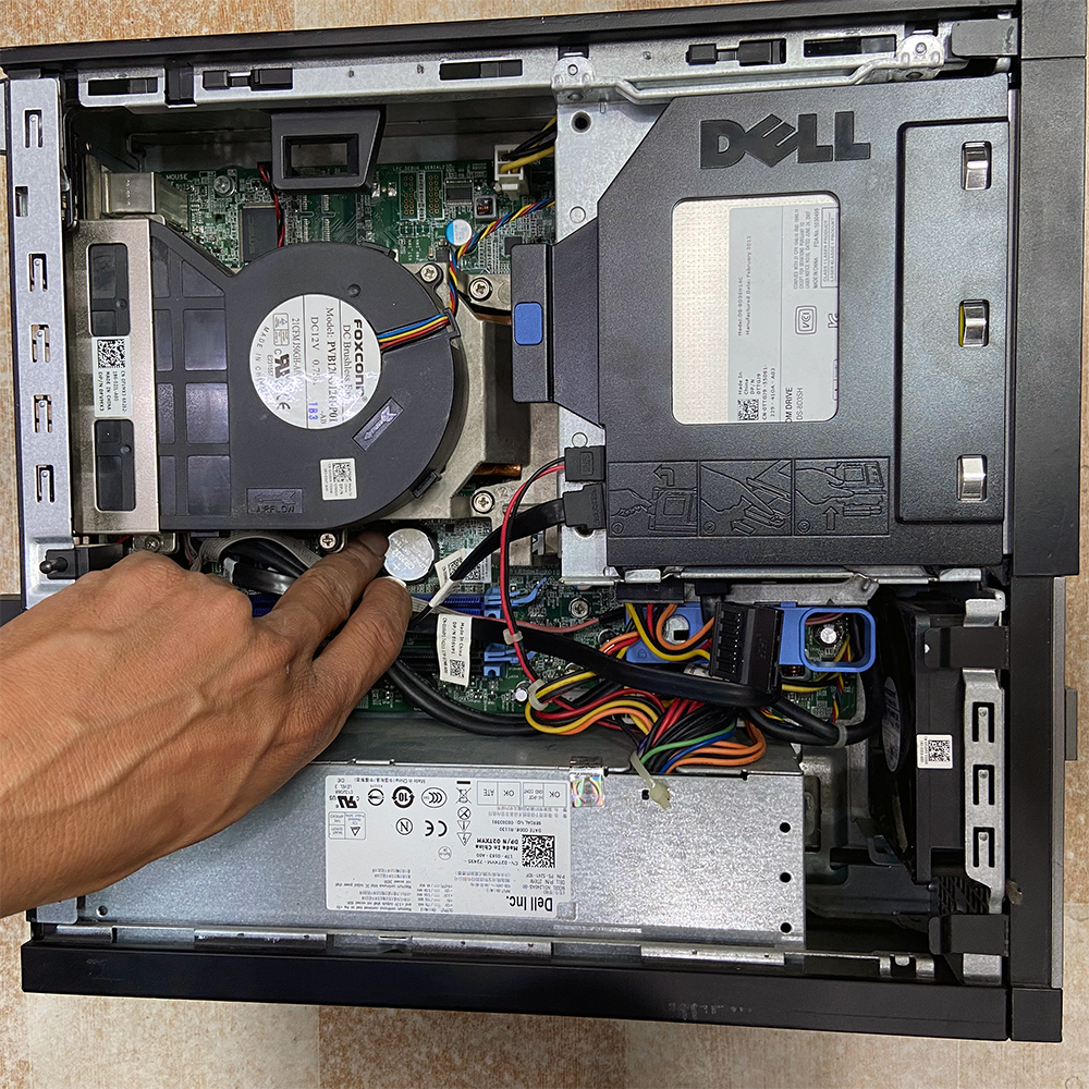 Hướng Dẫn Cách Thay Pin CMOS Cho Máy Tính